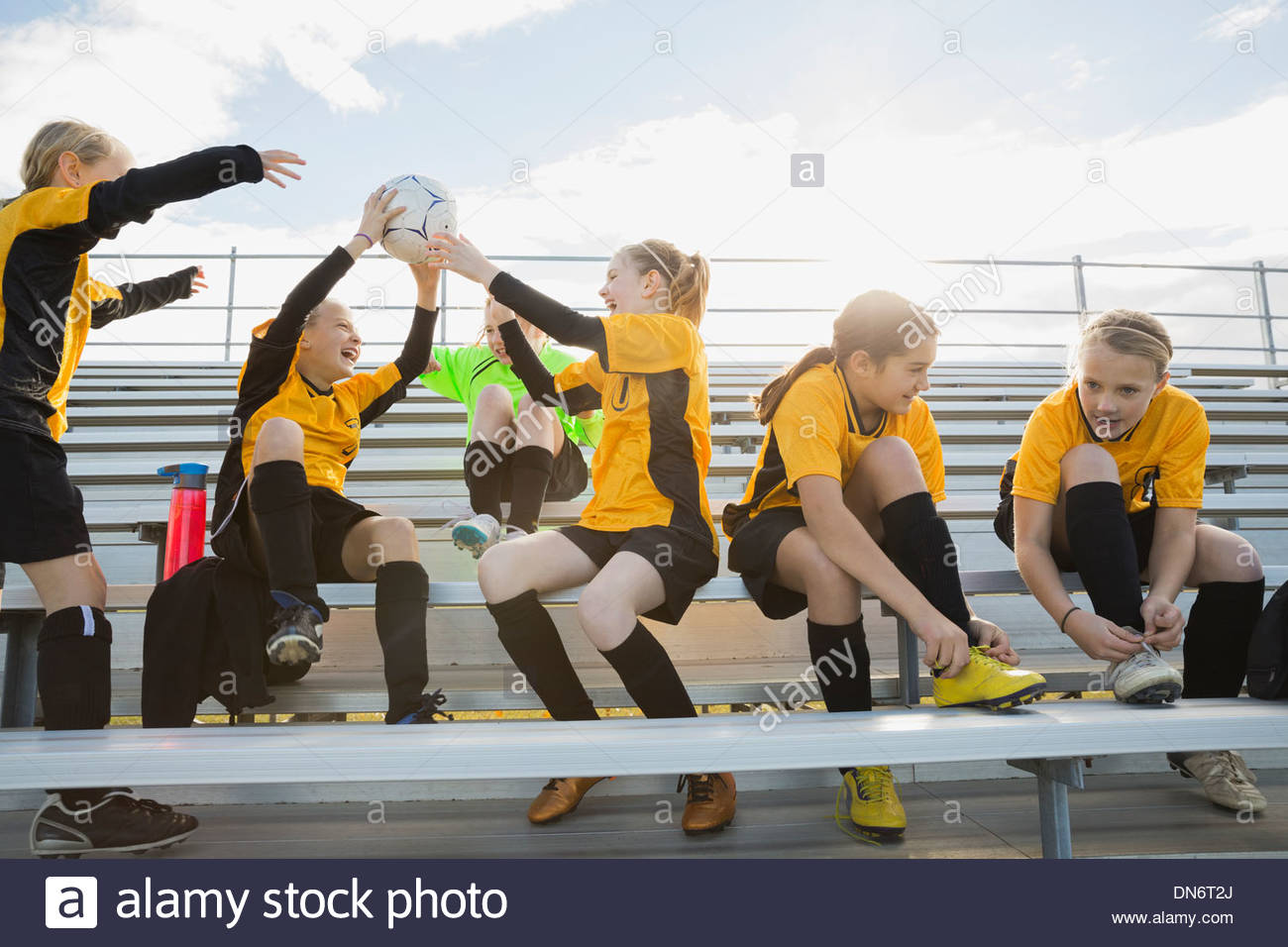 Players medium group of people hi-res stock photography and images - Alamy