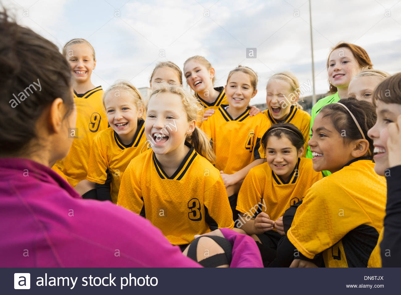 Kids soccer coach hi-res stock photography and images - Alamy