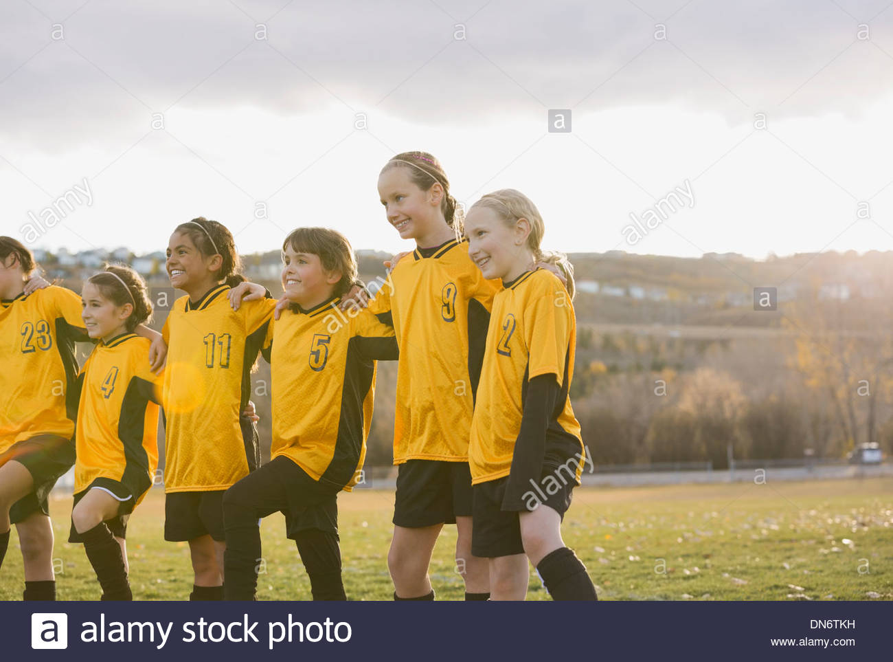 Soccer field and soccer players training hi-res stock photography and ...
