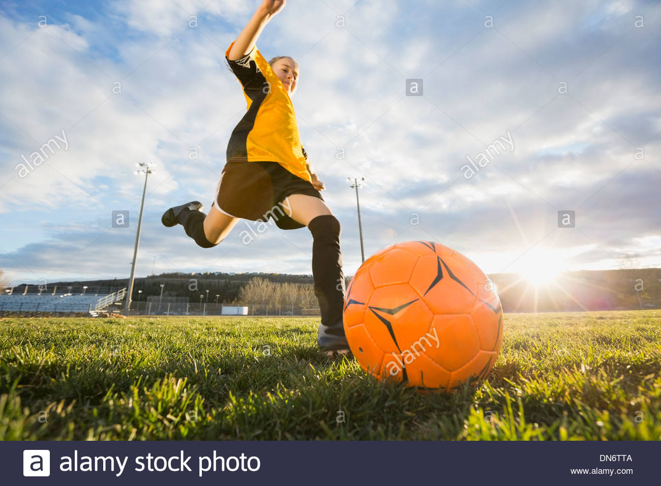 Soccer training effort child hi-res stock photography and images - Alamy