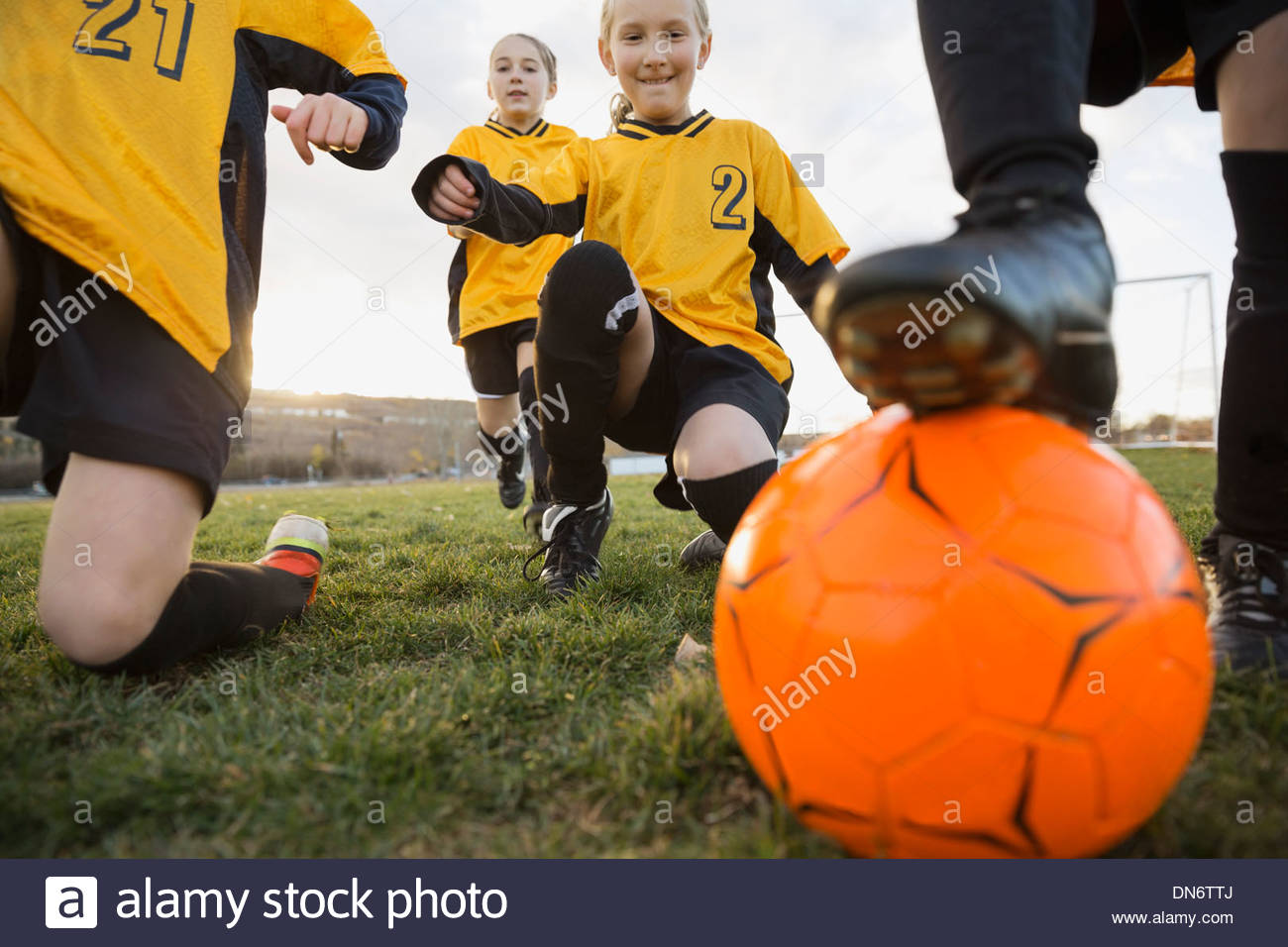 Soccer Team Huddle Stock Photos & Soccer Team Huddle Stock Images - Alamy
