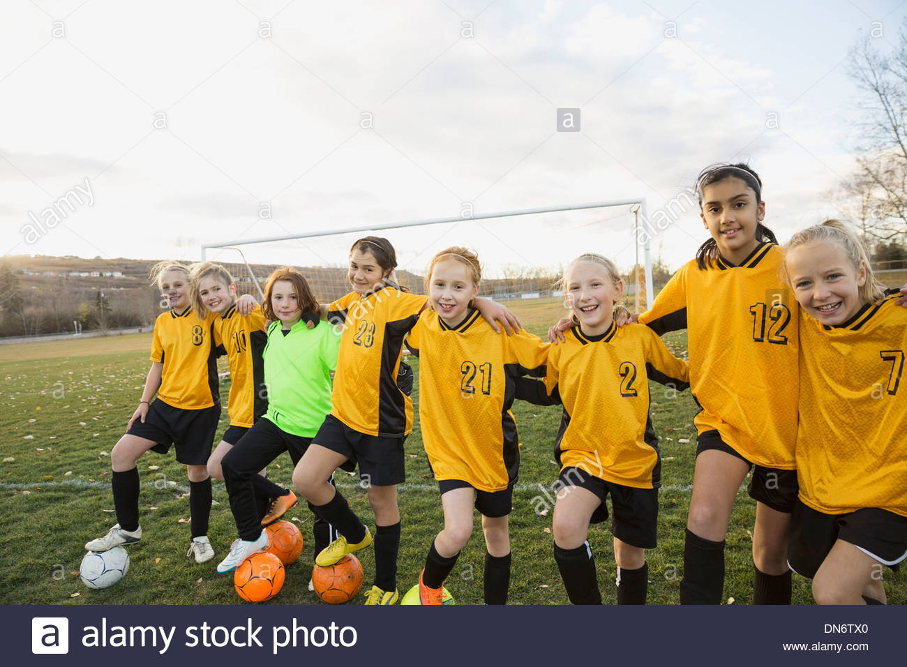 Team standing hi-res stock photography and images - Alamy