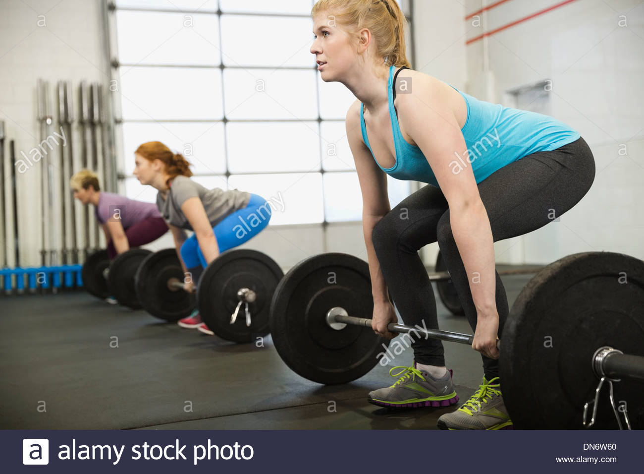 Deadlifting hi-res stock photography and images - Alamy