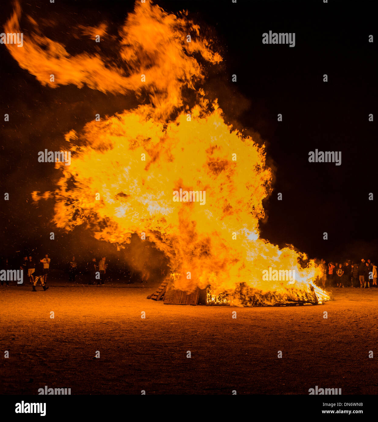 High school students gather for annual autumn pep rally and bonfire ...