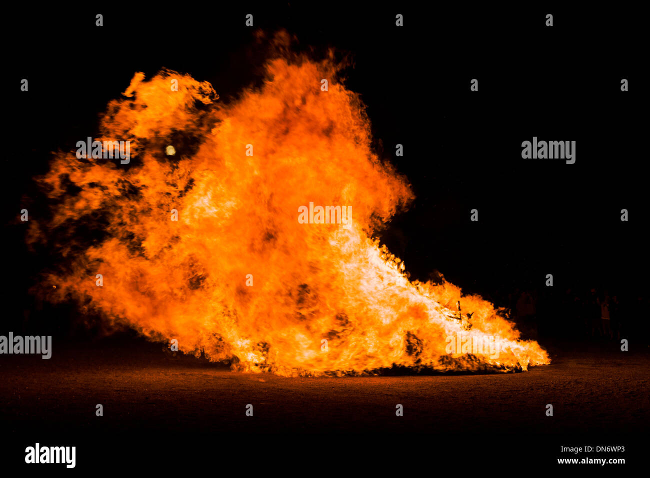 High school students gather for annual autumn pep rally and bonfire ...