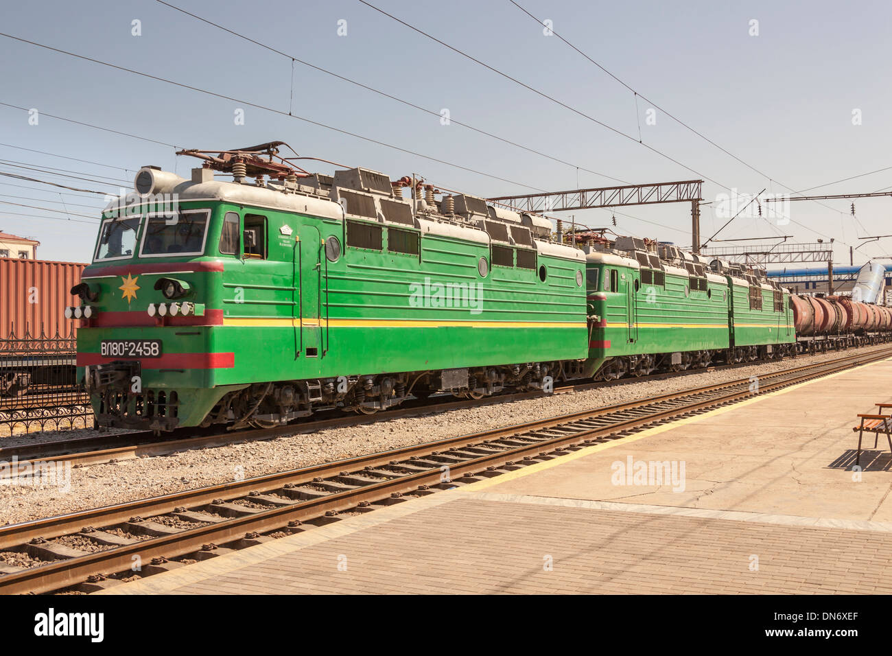 Uzbekistan train hi-res stock photography and images - Alamy