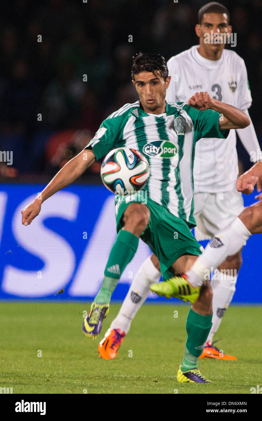 Marrakech, Morocco. 18th Dec, 2013. Chemseddine Chtibi (Raja) Football ...