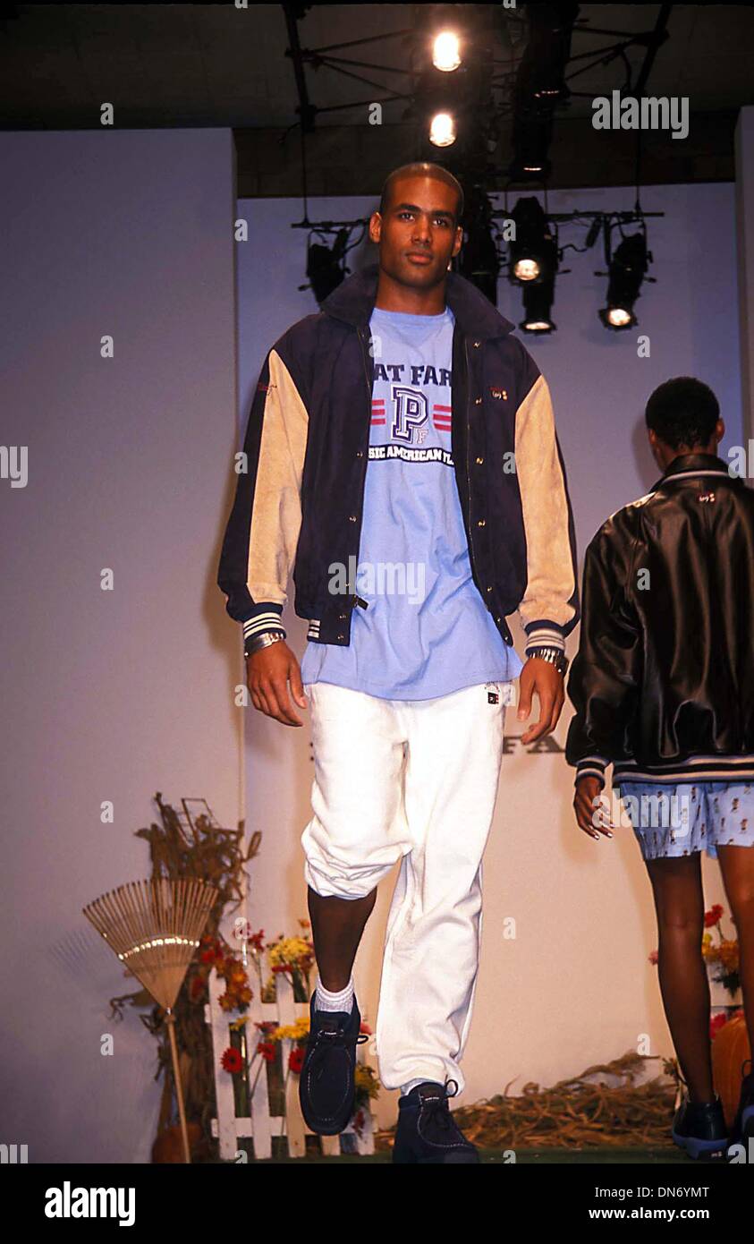 31 10 1998 hi-res stock photography and images - Alamy