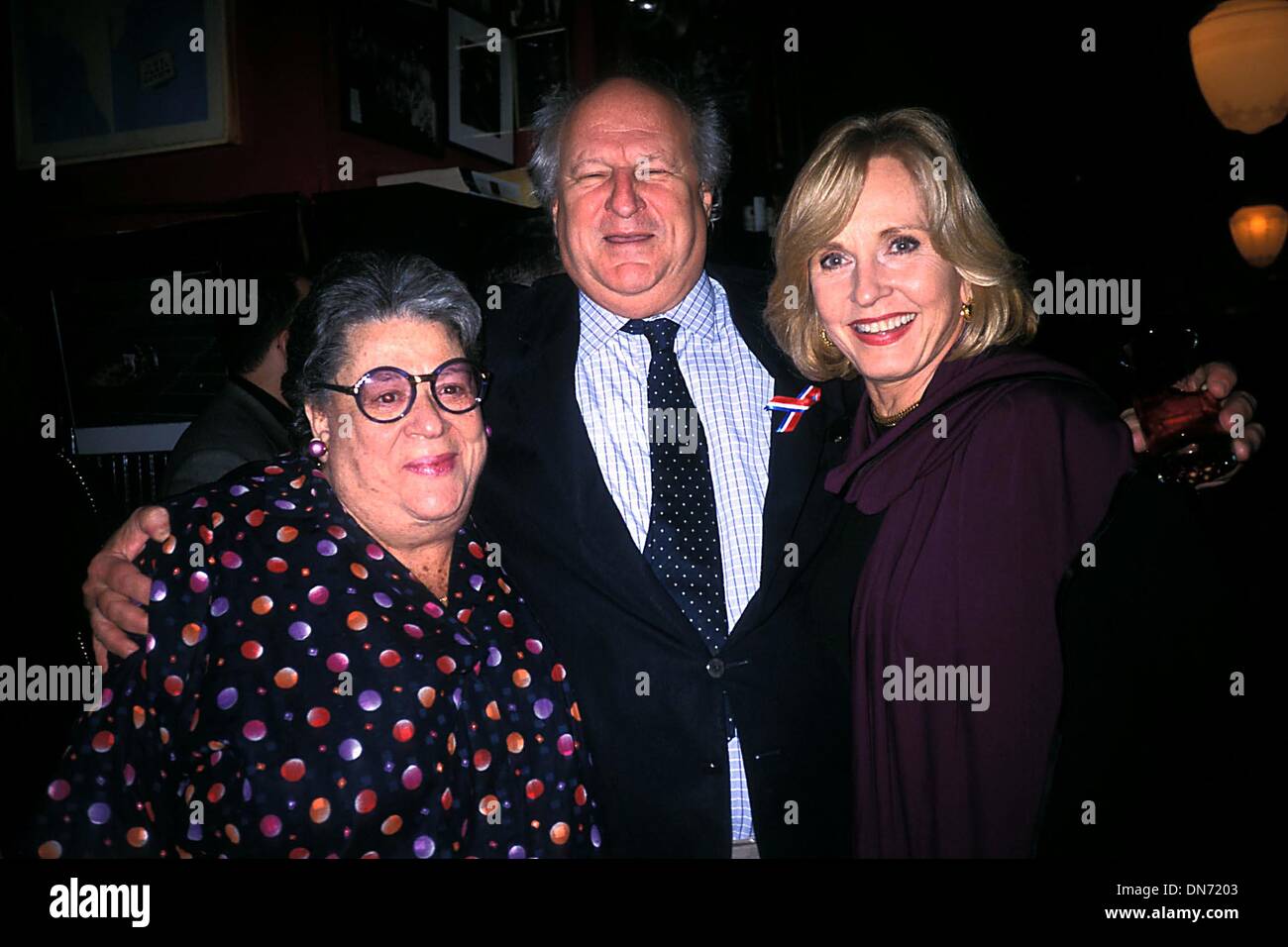 Oct. 11, 2001 - K23099RHART.A TRIBUTE TO JACK HEMINGWAY OARTY AT ELAINE ...