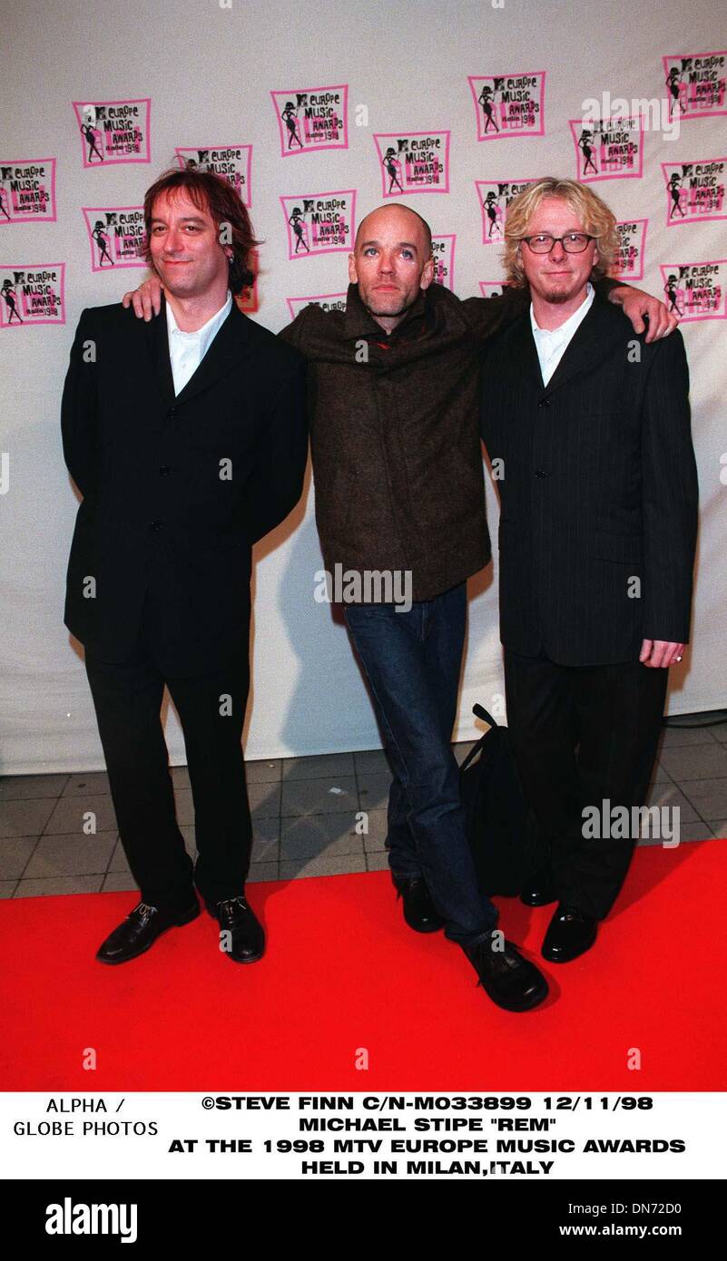 Nov. 12, 1998 - Milan, Italy - 12/11/98 .R.E.M. AT THE 1998 MTV EUROPE ...