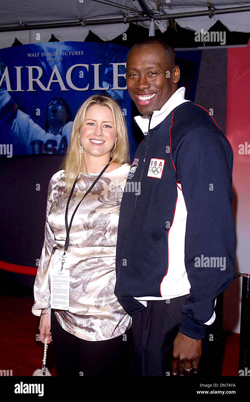 Jan. 1, 1980 - K34541TR 2/2/04.PREMIERE OF'' MIRACLE''.THE EL CAPITAN ...