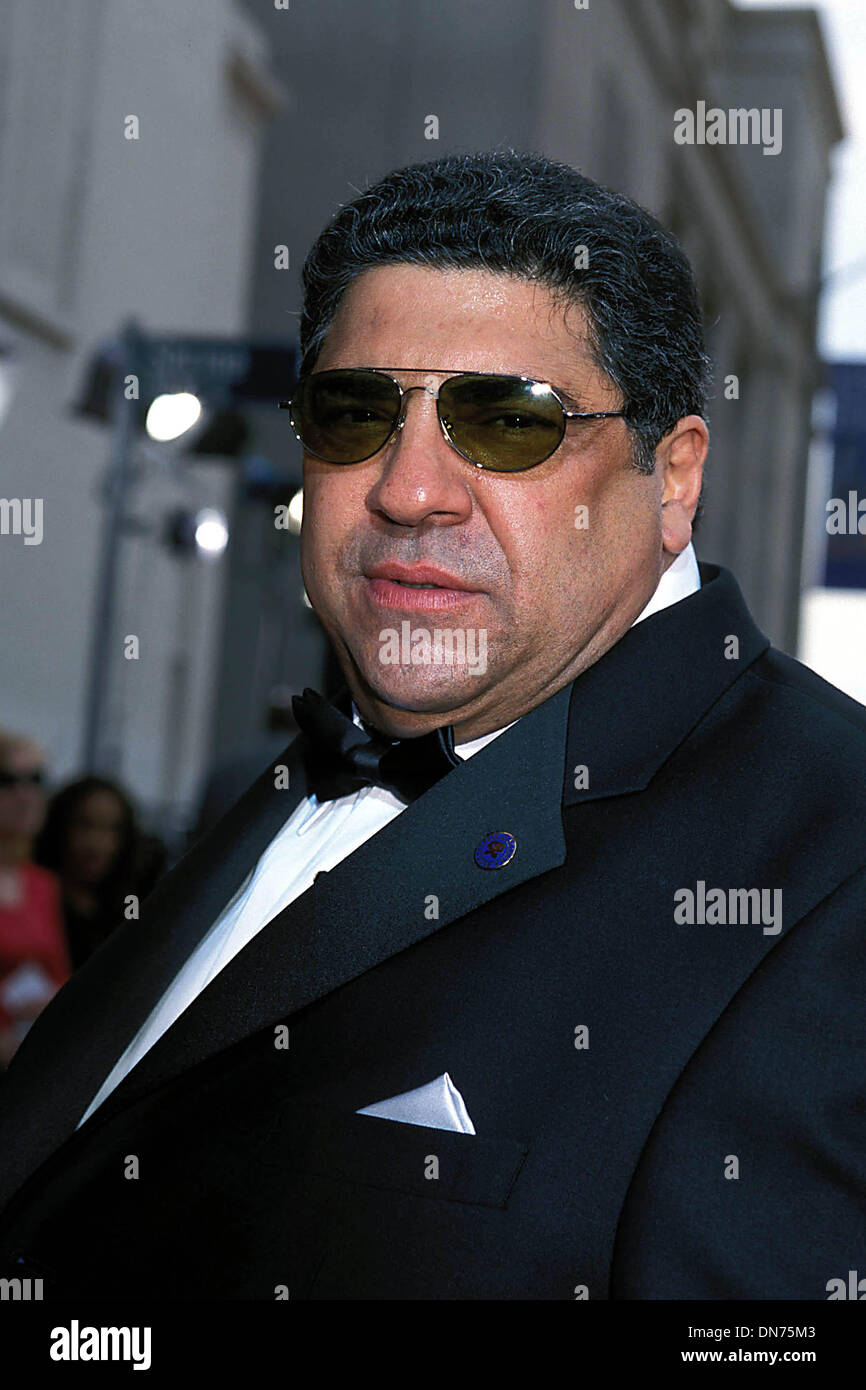 Mar. 12, 2000 - I4205TA.6TH ANNUAL SAG AWARDS AT THE SHRINE AUDITORIUM ...