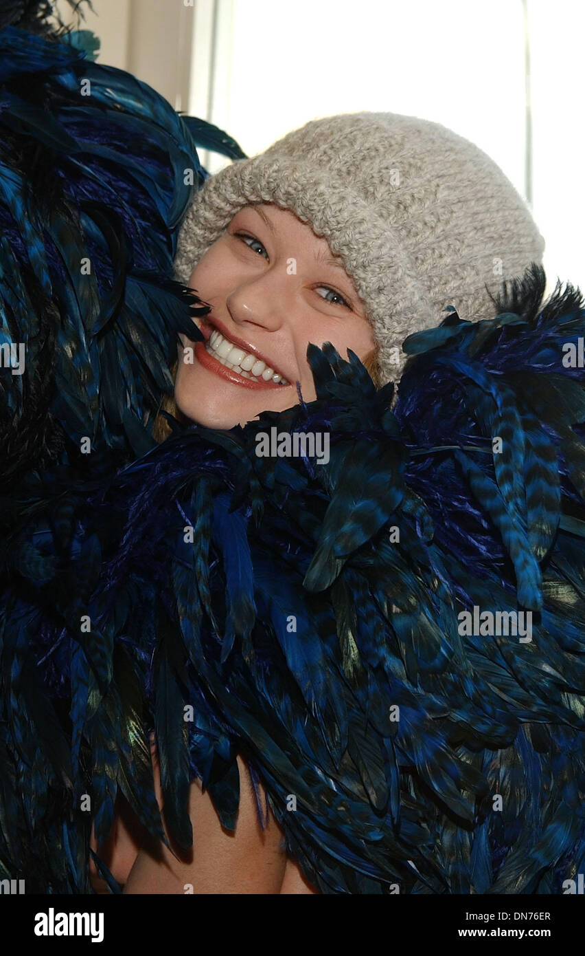 Emilie de raven hi-res stock photography and images - Alamy