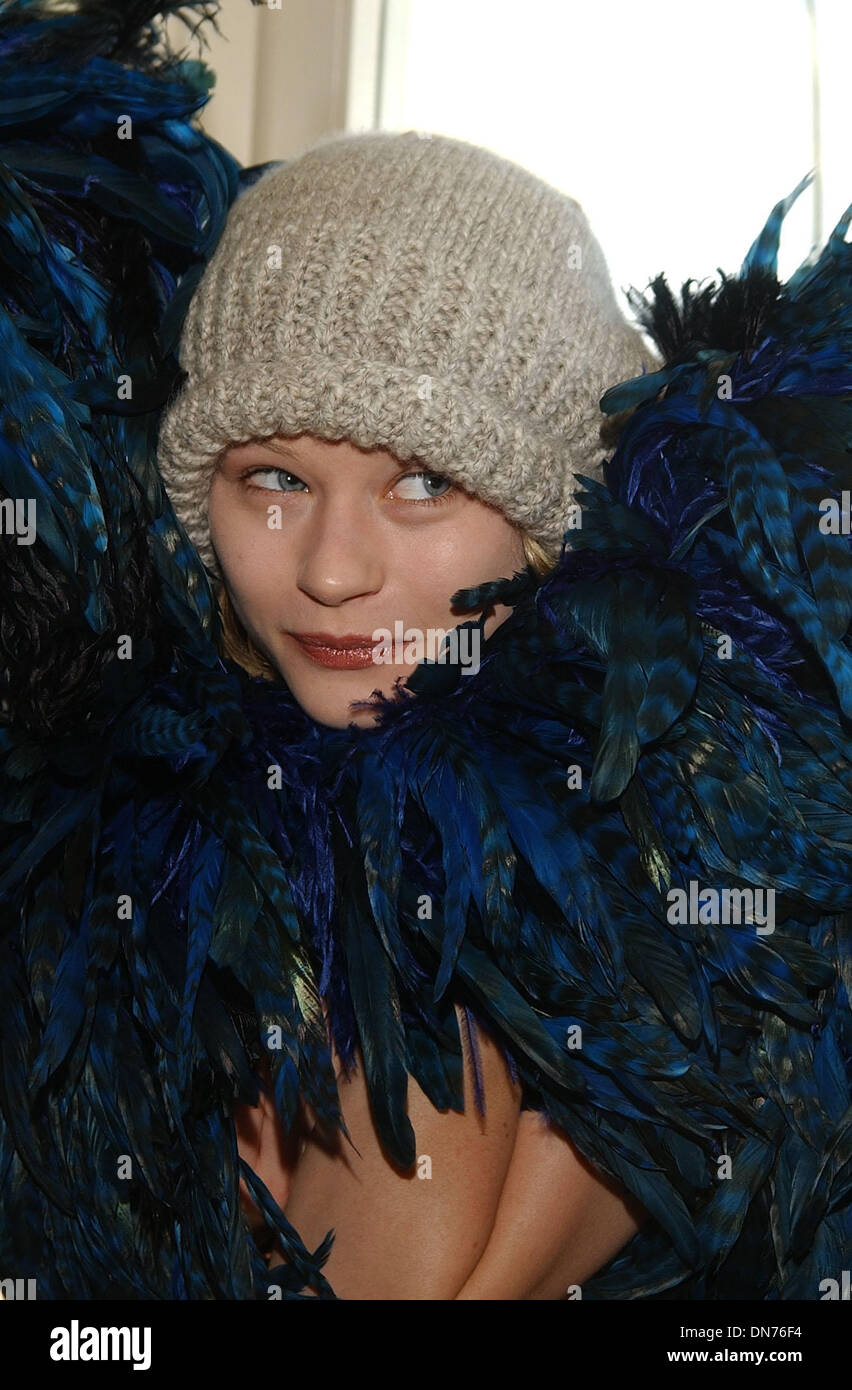 Emilie de raven hi-res stock photography and images - Alamy