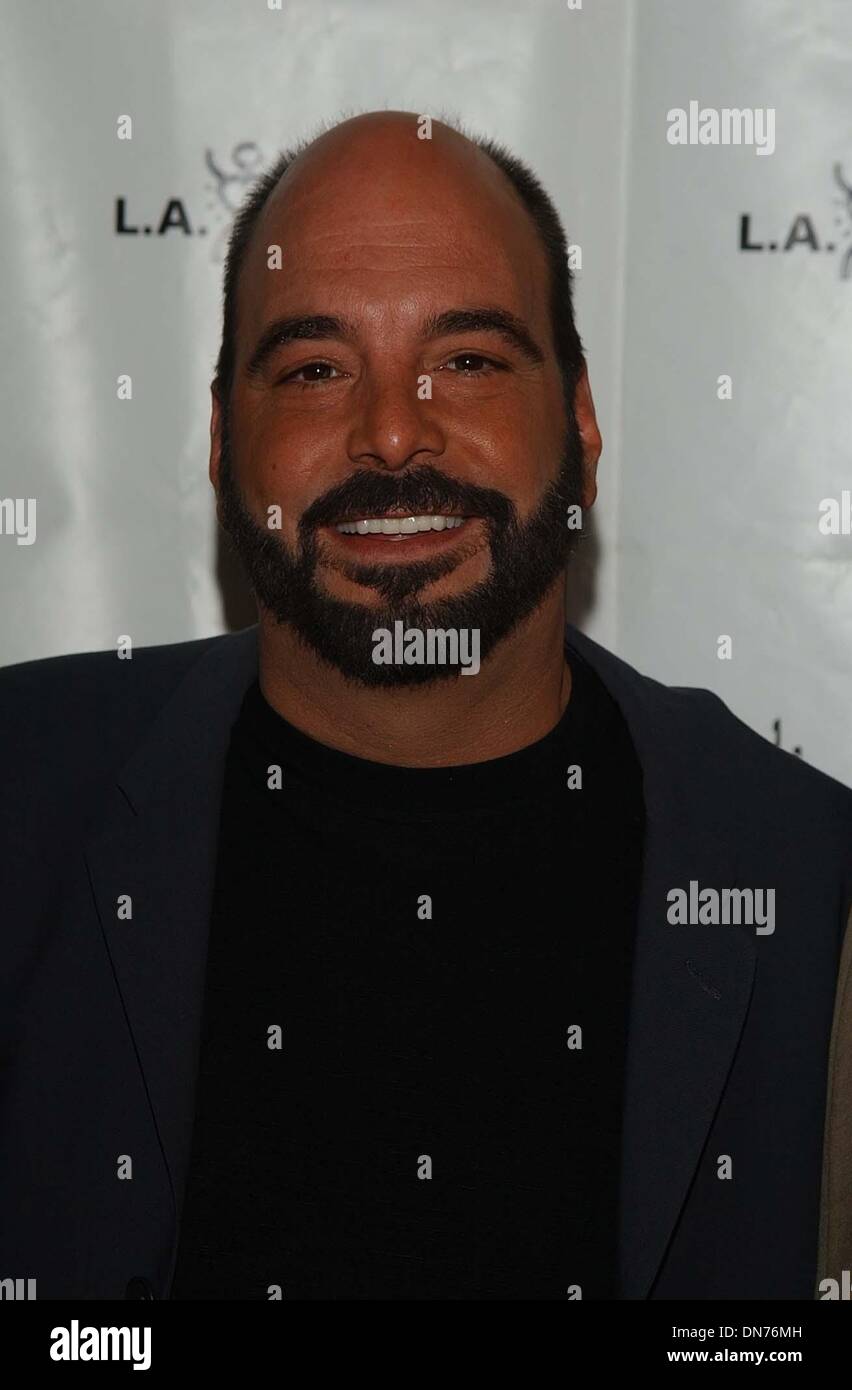 Apr. 7, 2002 - Hollywood, CA, USA - K24621AG: FOOD AND FUNDRAISING: L.A ...