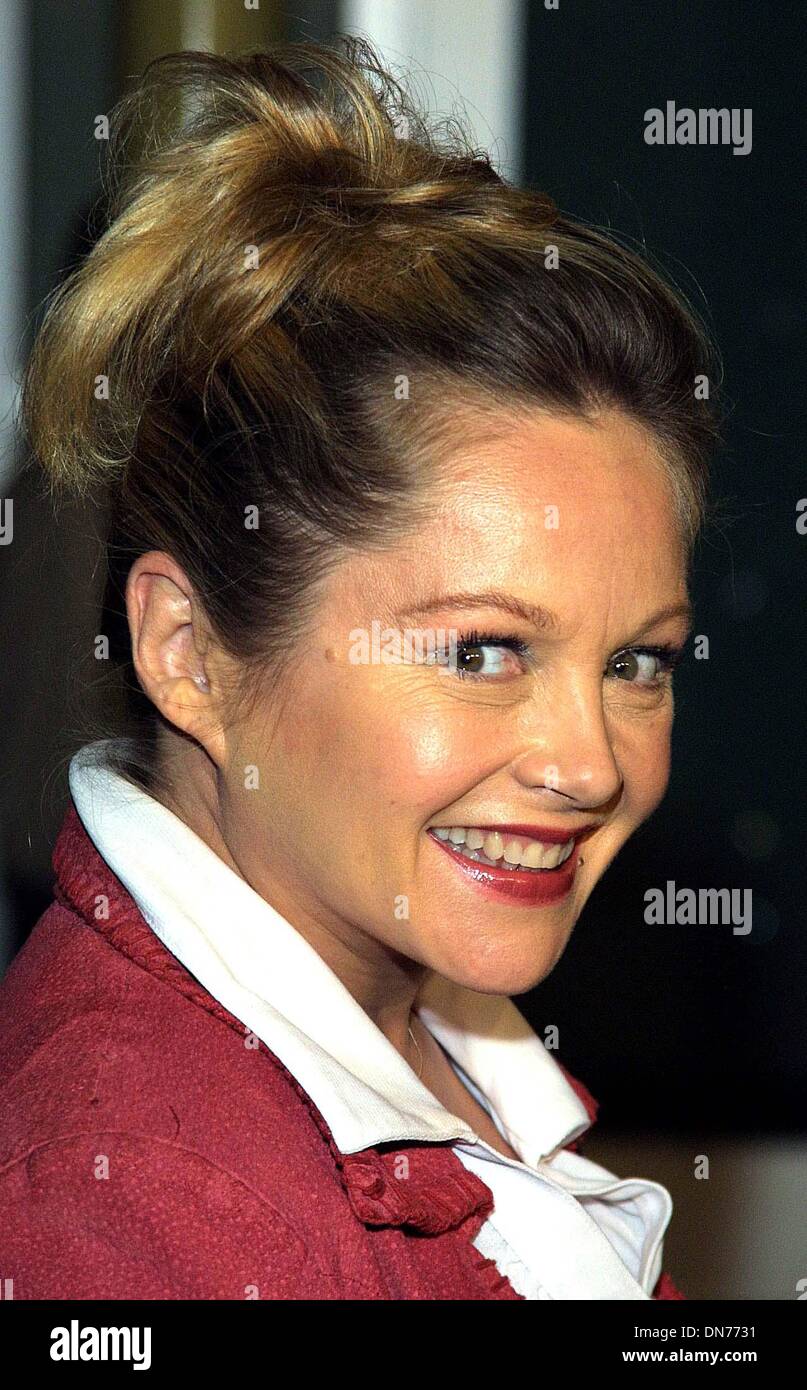 Oct. 7, 2002 - Hollywood, CA, USA - K26558TR - 'BELOW' MOVIE PREMIERE ...