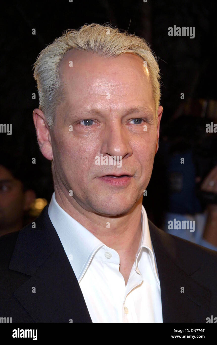 Adaptation 2002 chris cooper hi-res stock photography and images - Alamy
