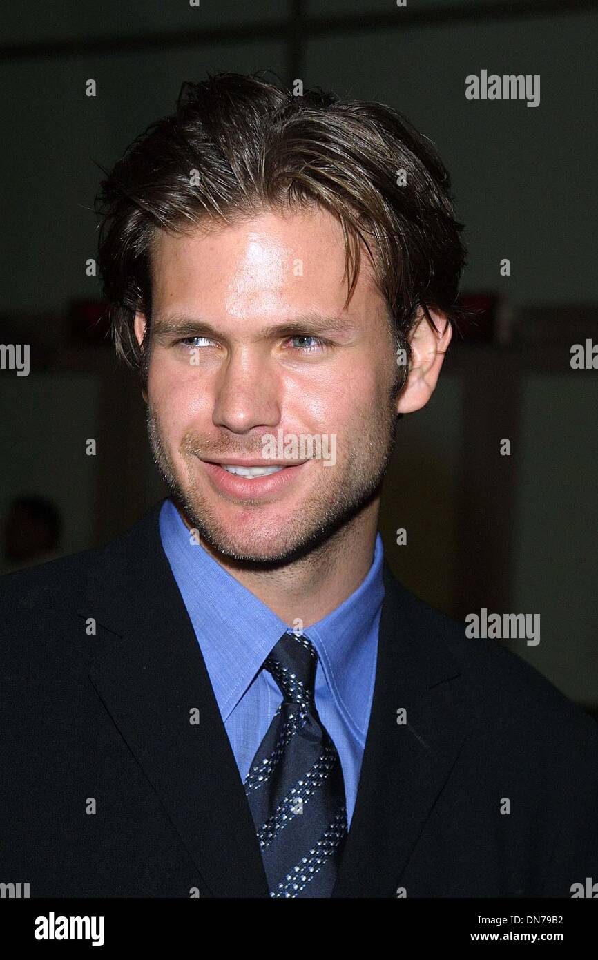 Oct. 7, 2002 - Hollywood, CA, USA - K26558TR - 'BELOW' MOVIE PREMIERE ...
