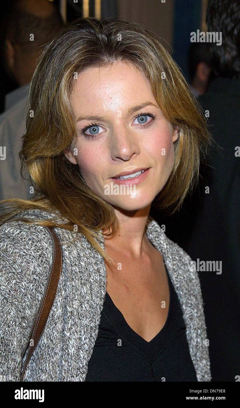 Oct. 14, 2002 - Hollywood, CA, USA - JESSALYN GILSIG..K26759TR ...