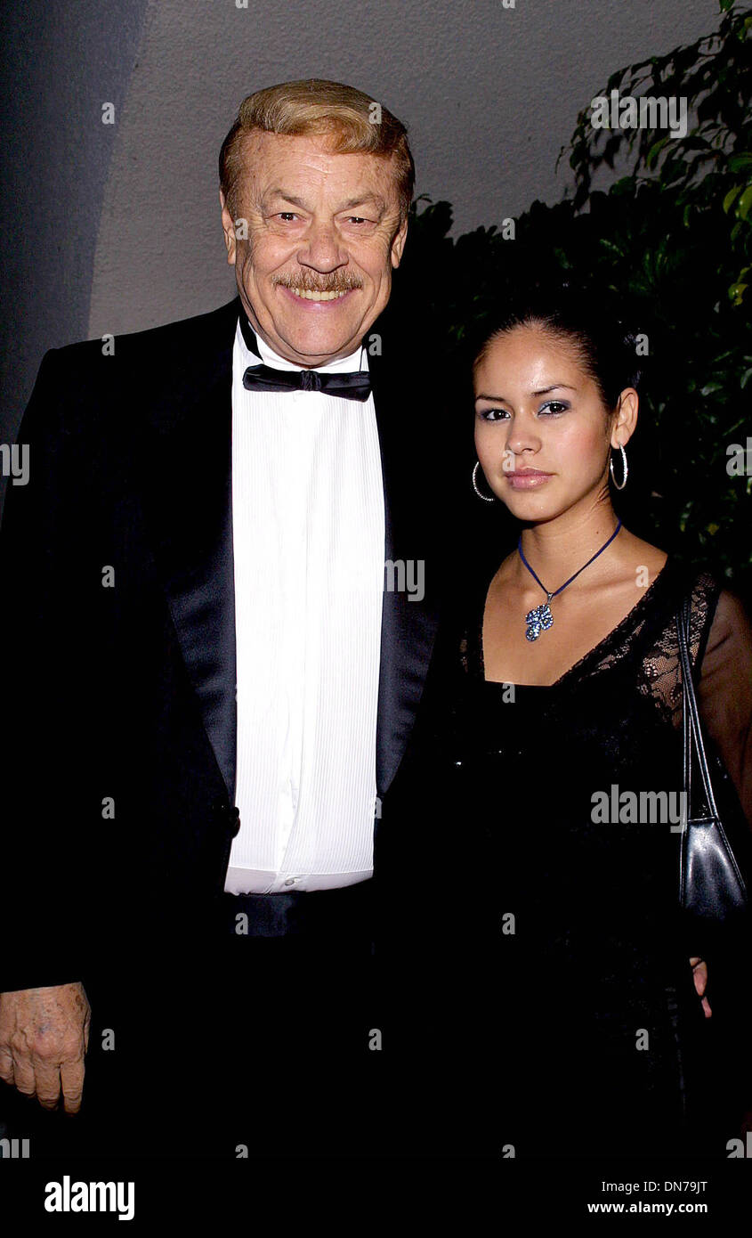 Oct. 27, 2002 - Beverly Hills, CALIFORNIA, USA - JERRY BUSS AND DATE ...