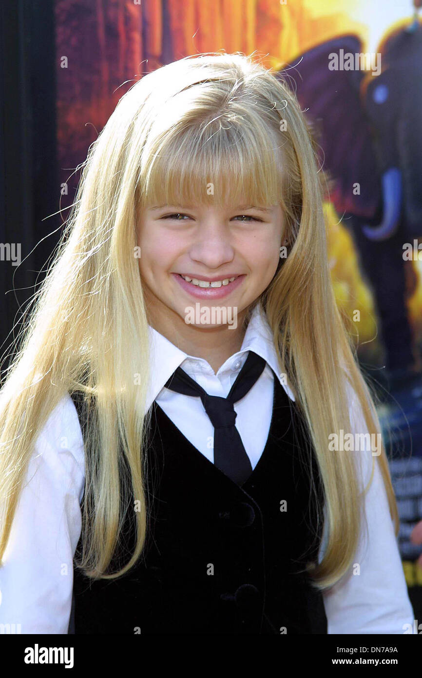 Dec. 8, 2002 - Hollywood, CALIFORNIA, USA - K27915TR WORLD PREMIERE OF ...