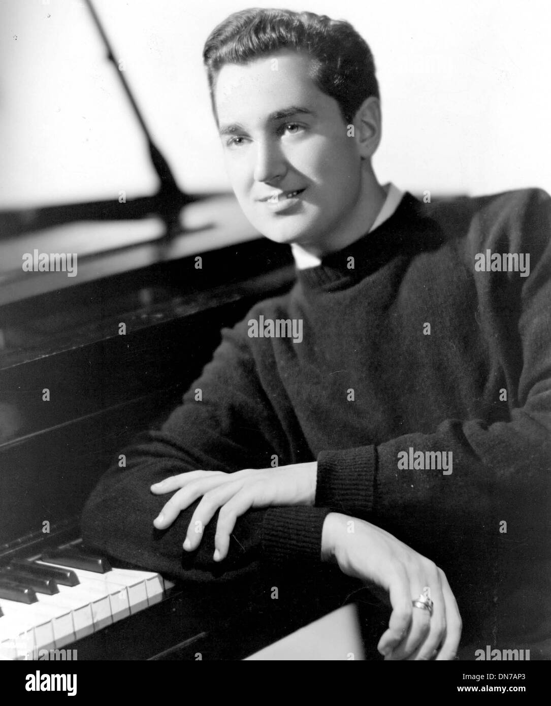 Aug. 18, 1959 - NEIL SEDAKA. SMP/ 1959(Credit Image: © Globe Photos ...