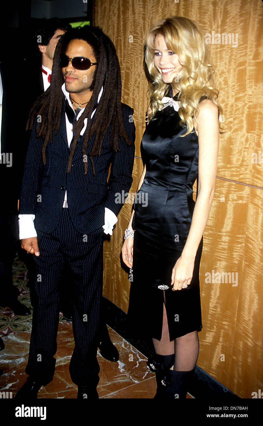 Lenny kravitz 1995 hi-res stock photography and images - Alamy