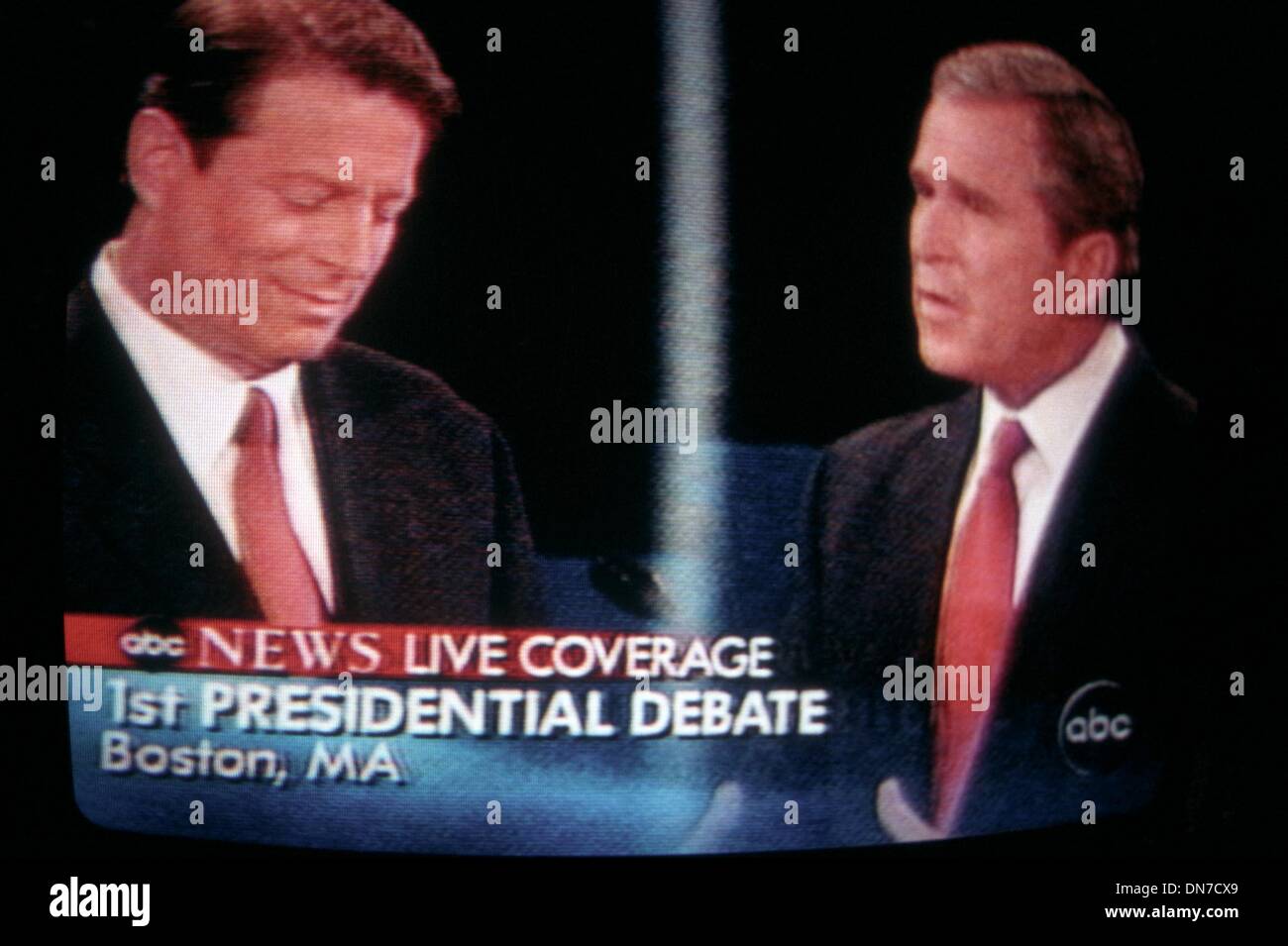 Oct. 3, 2000 - K20010JBEV.AL GORE VS GEORGE W BUSH 1ST PRESIDENTIAL ...