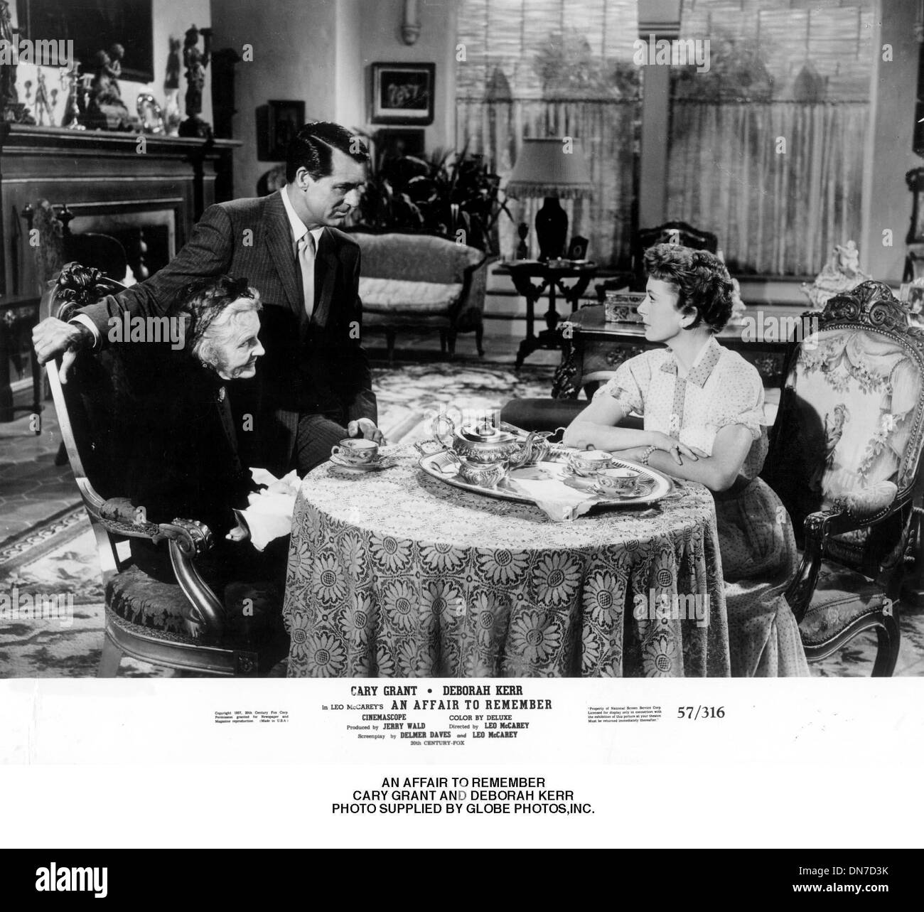 Cary grant and deborah kerr hi-res stock photography and images - Alamy