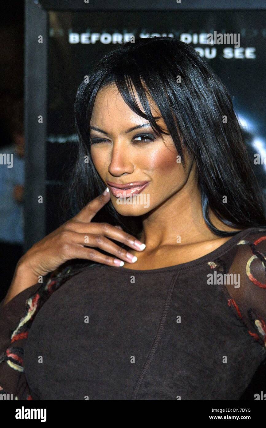 Oct. 2, 2002 - Hollywood, CA, USA - TRACY BINGHAM..K26478TR - HOLLYWOOD ...