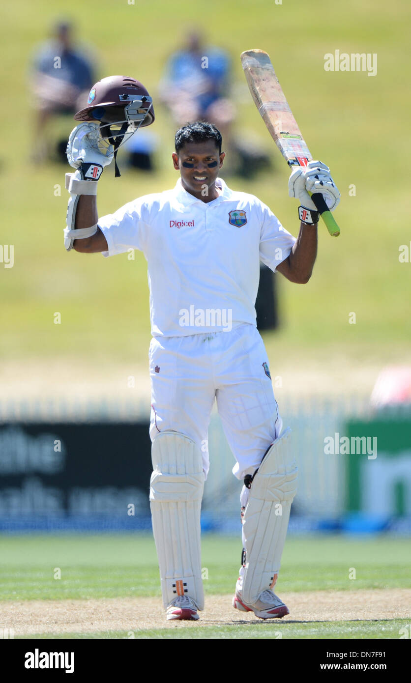 Hamilton, New Zealand. 20th Dec, 2013. Shivnarine Chanderpaul ...
