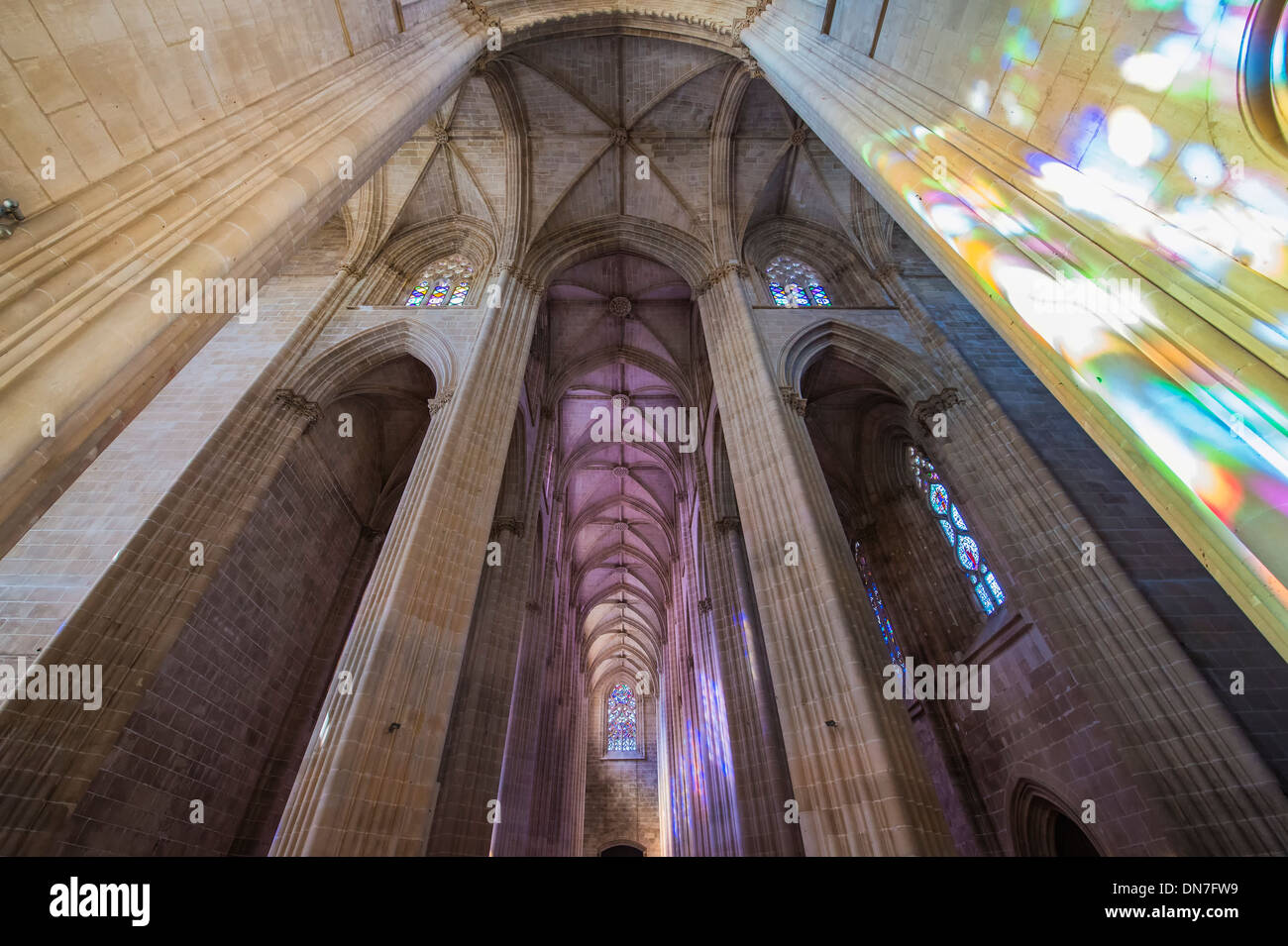 Dominican abbey of Santa Maria de Vitoria, Central Nave of the church ...