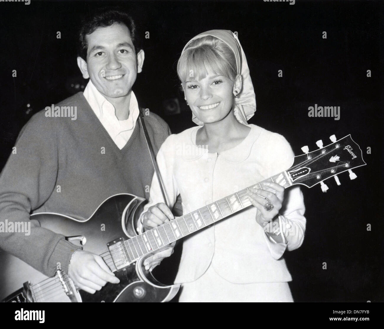 Trini lopez 1964 hi-res stock photography and images - Alamy