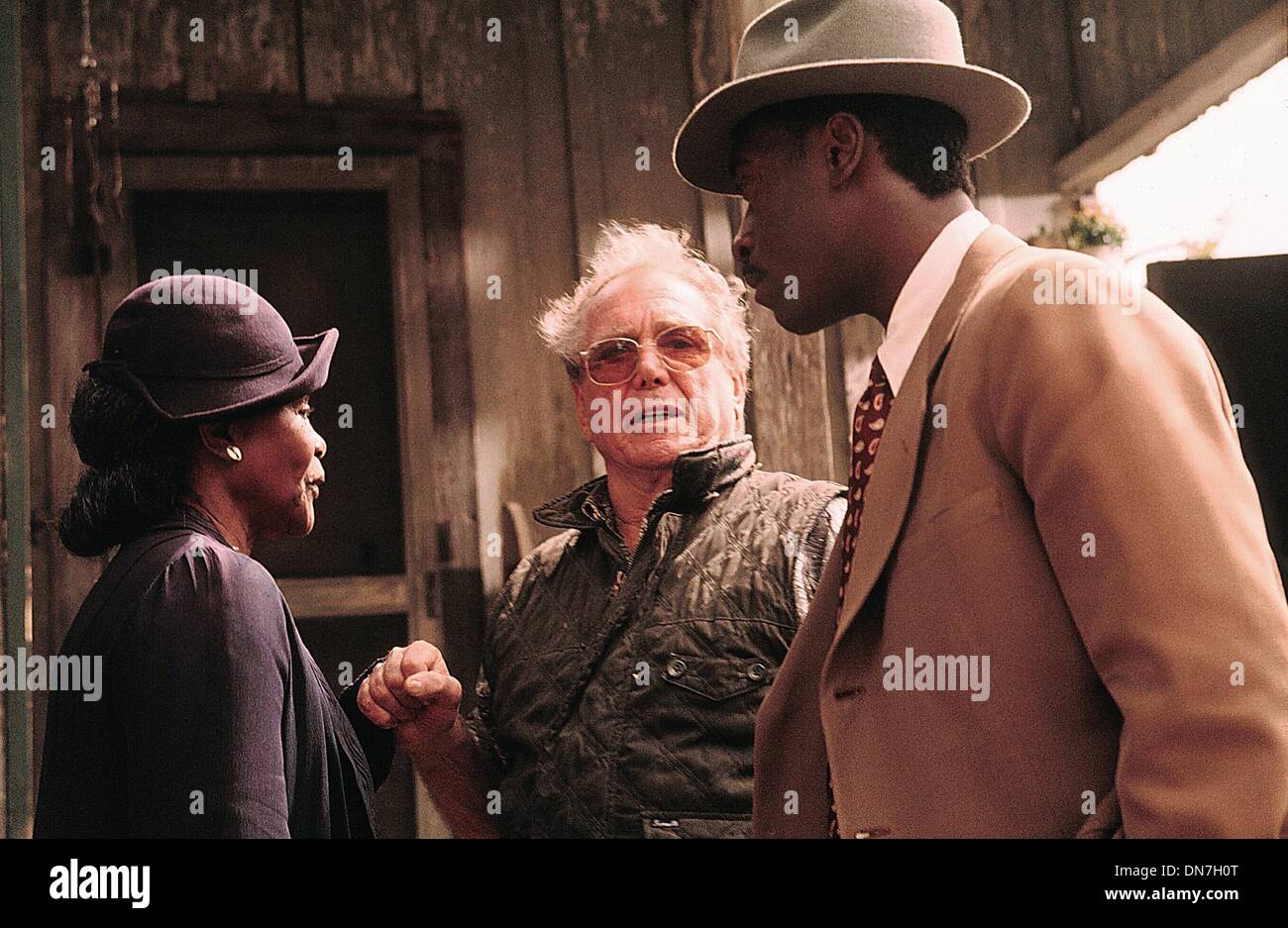 Cicely tyson 1998 hi-res stock photography and images - Alamy