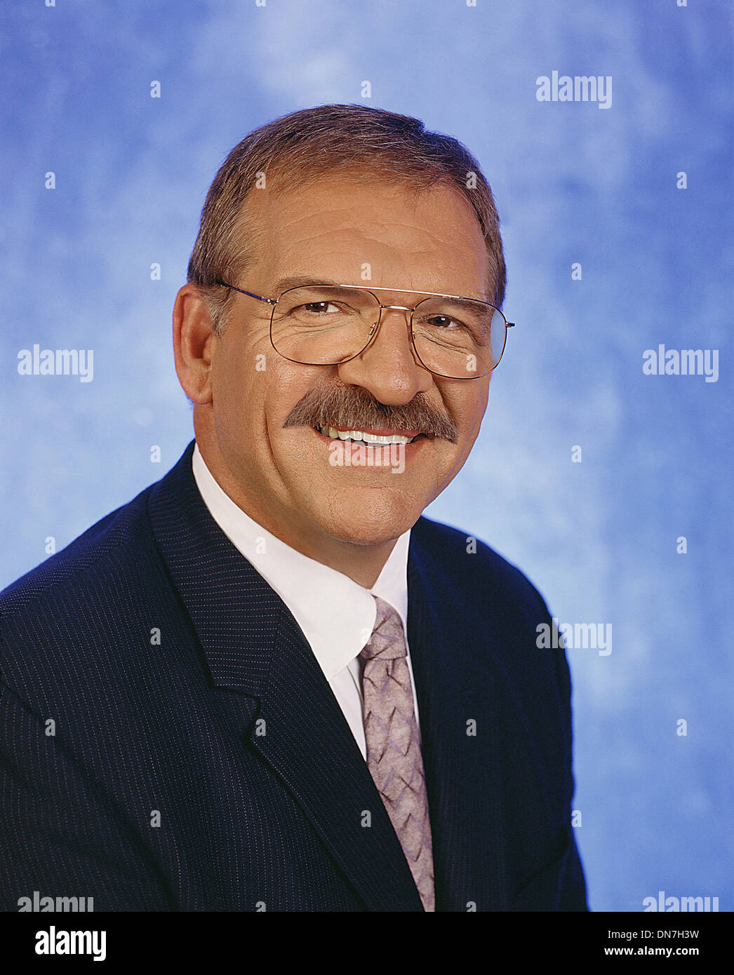 July 30, 1999 - K17803CM.THE NFL TODAY ON CBS.TV-FILM STILL.SUPPLIED BY ...