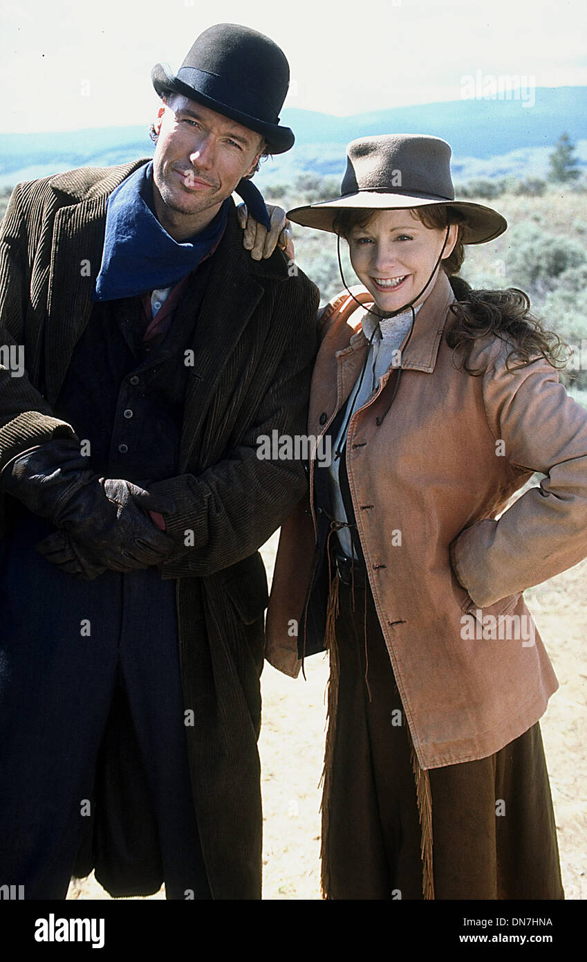 Sept. 23, 1999 - K17803CM.SECRET OF GIVING.TV-FILM STILL.SUPPLIED BY ...