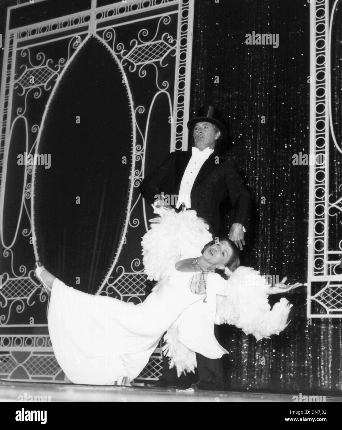 Aug. 24, 2000 - ROCK HUDSON/NANCY WALKER AT THALIAN BALL. NATE CUTLER ...