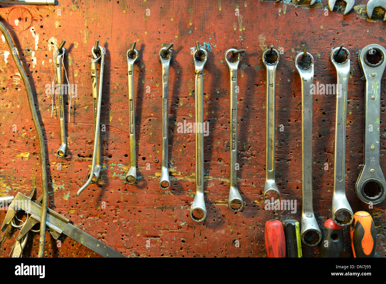 mechanical workshop tools Stock Photo - Alamy