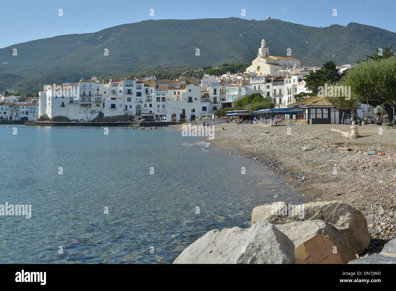 The main beach in the white washed seaside artist's town of Cadaques ...