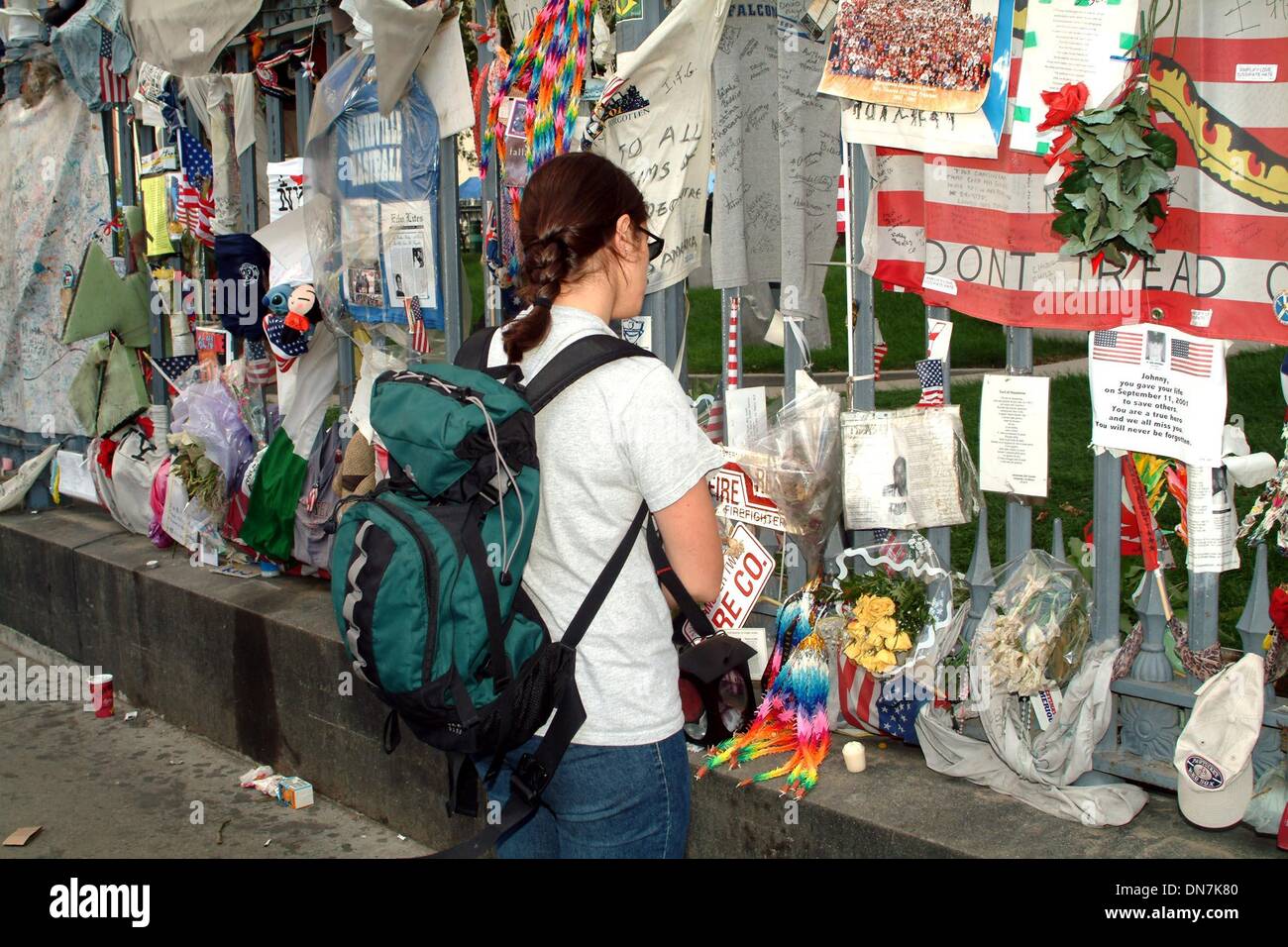 Sept. 11, 2002 - New York, NY - 9/11/02 New York City 9/11/ memorials ...