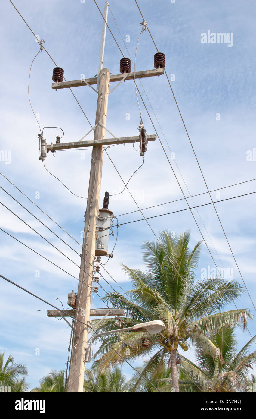 Tangled wires on Electricity post Stock Photo - Alamy