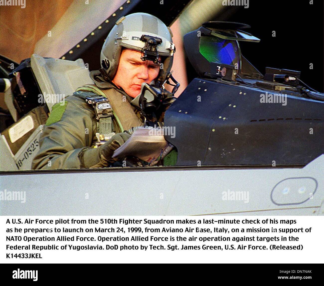 Aviano air base in italy hi-res stock photography and images - Alamy