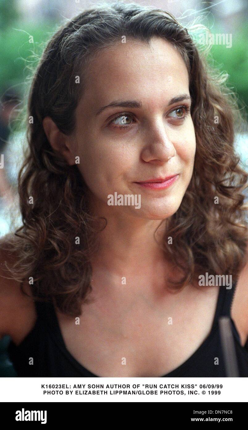 Amy sohn hi-res stock photography and images - Alamy