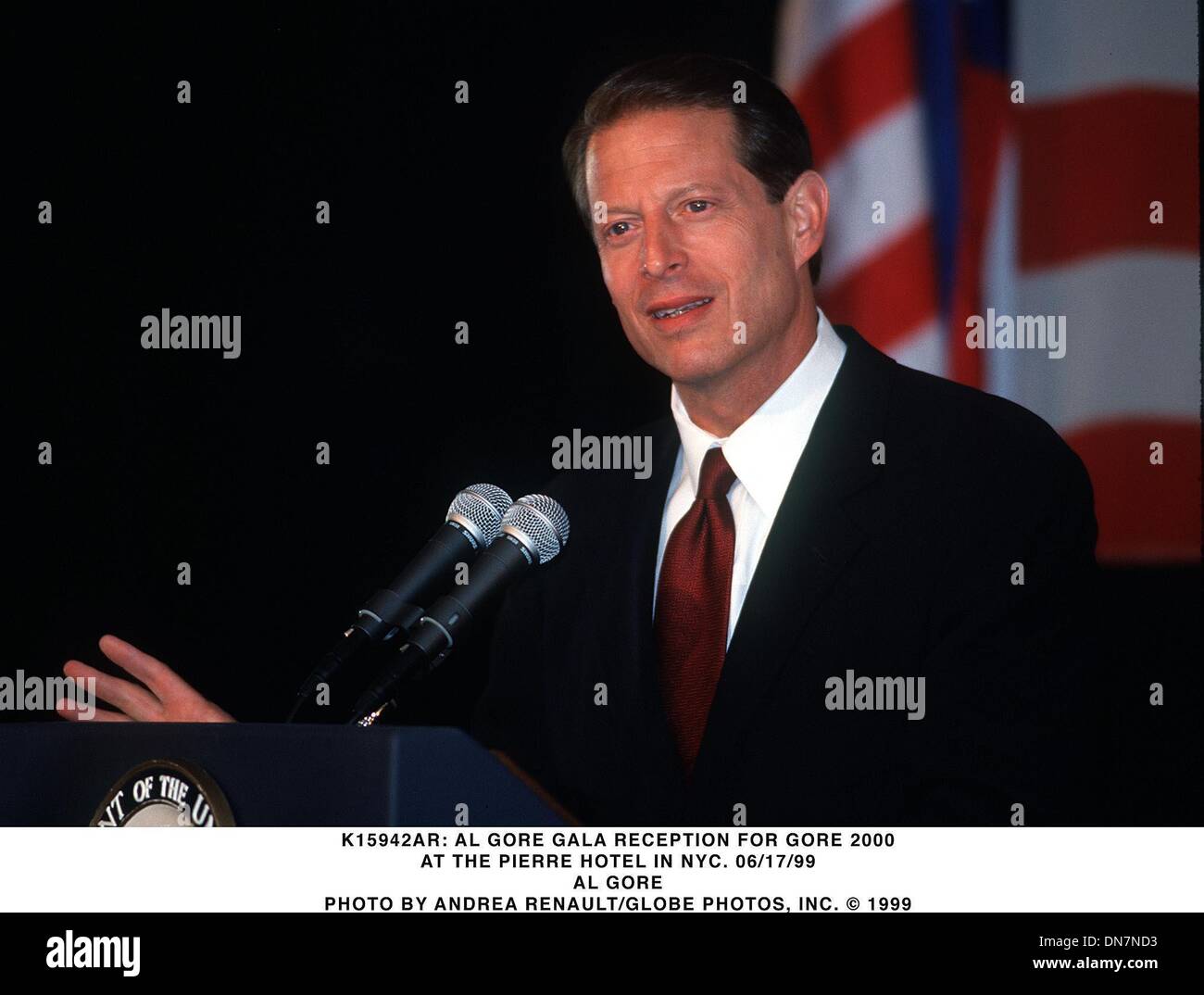 Al gore 2000 hi-res stock photography and images - Alamy