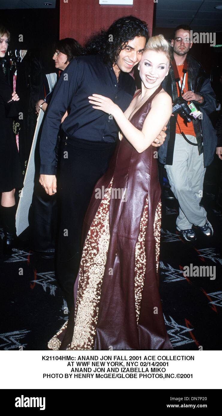 Feb. 14, 2001 - K21104HMc: ANAND JON FALL 2001 ACE COLLECTION.AT WWF ...