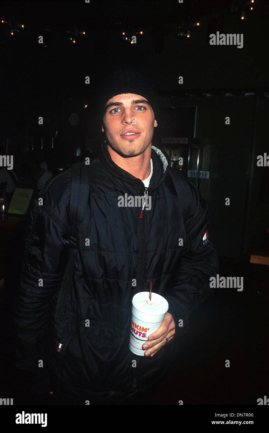 Dec. 19, 2001 - K23745HMc: 12/18/01.THE ''LUSH'' SCREENING AT THE ...