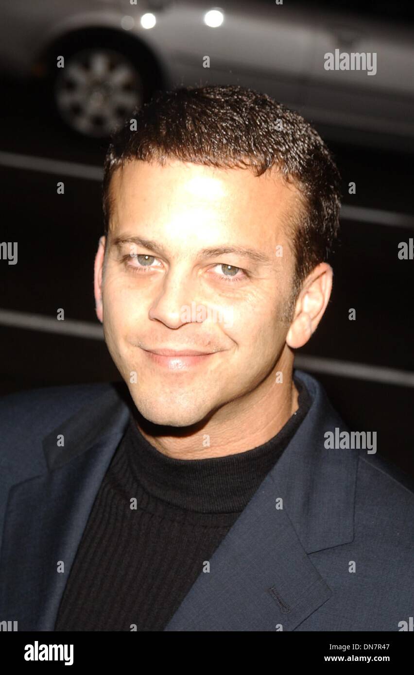 Aaron zigman hi-res stock photography and images - Alamy