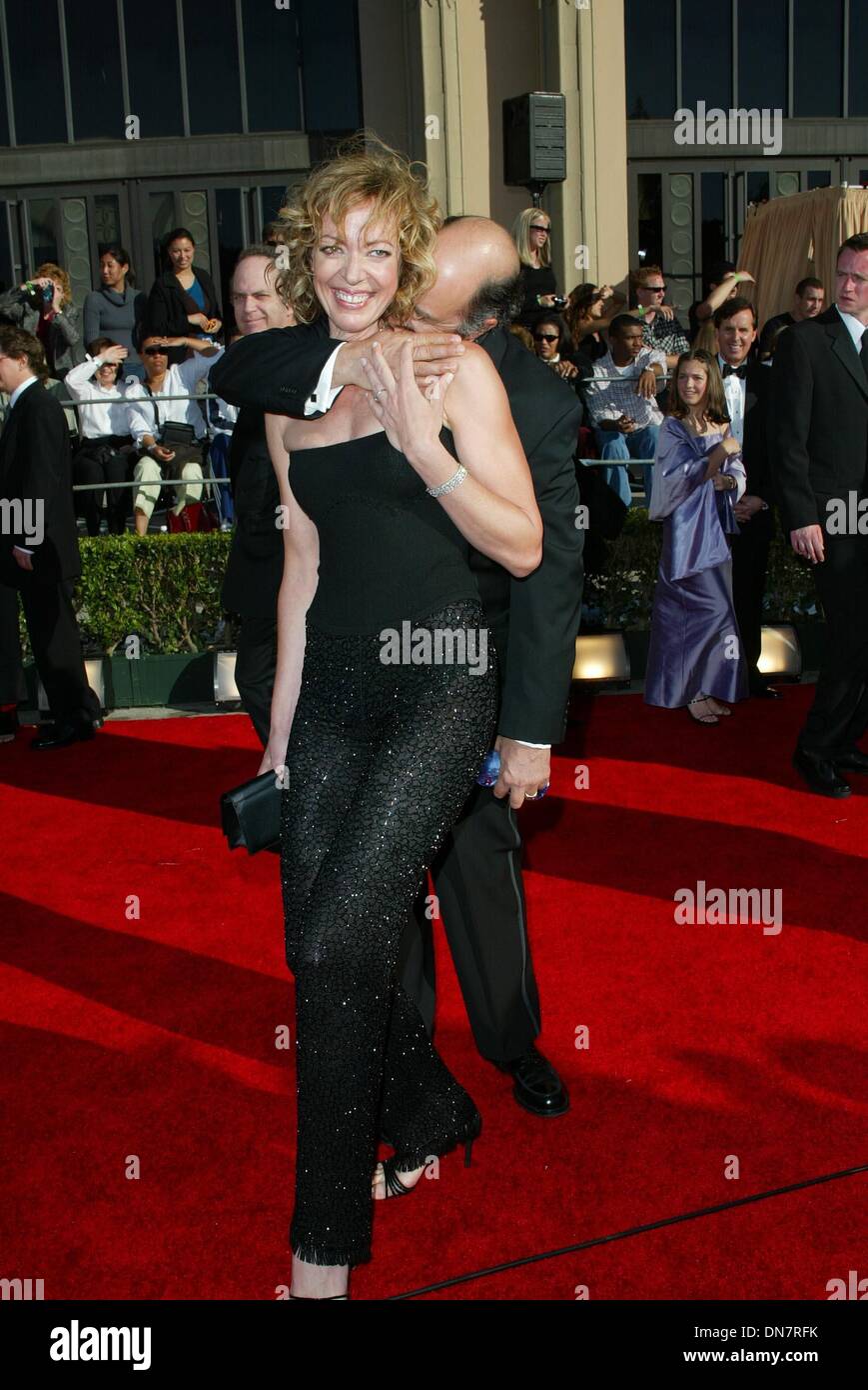 Richard schiff allison janney hi-res stock photography and images - Alamy