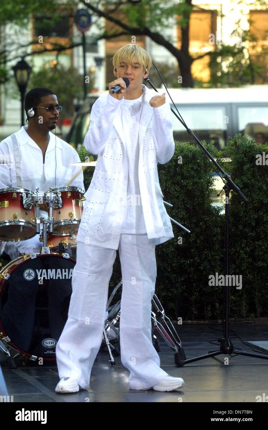 Aaron carter 2002 hi-res stock photography and images - Alamy