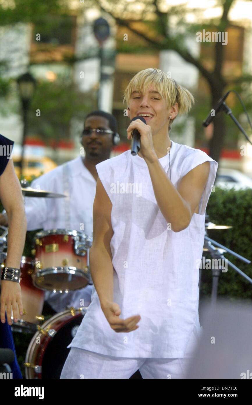 Aaron and nick carter hi-res stock photography and images - Alamy